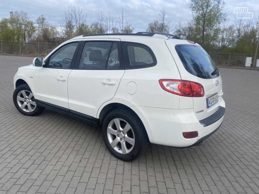 Balts Hyundai Santa Fe 2008 Marijampole, ar dzinēja tilpumu 2.20 L un nobraukumu 275 tūkst. km par 3500 €, foto 6 vietnē AUTOMOTO.COM.LV