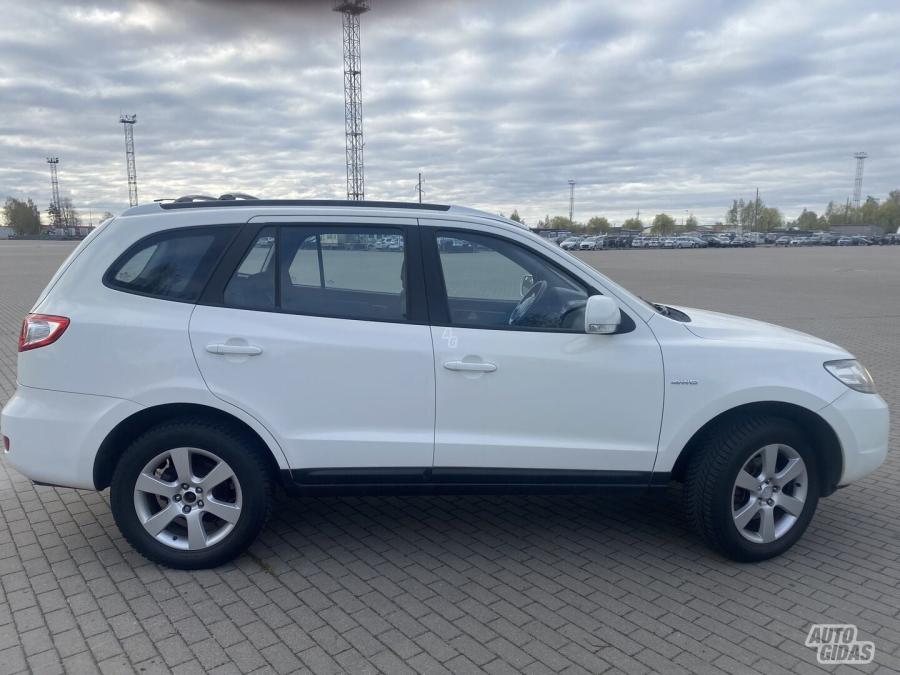 Balts Hyundai Santa Fe 2008 Marijampole, ar dzinēja tilpumu 2.20 L un nobraukumu 275 tūkst. km par 3500 €, foto 9 vietnē AUTOMOTO.COM.LV
