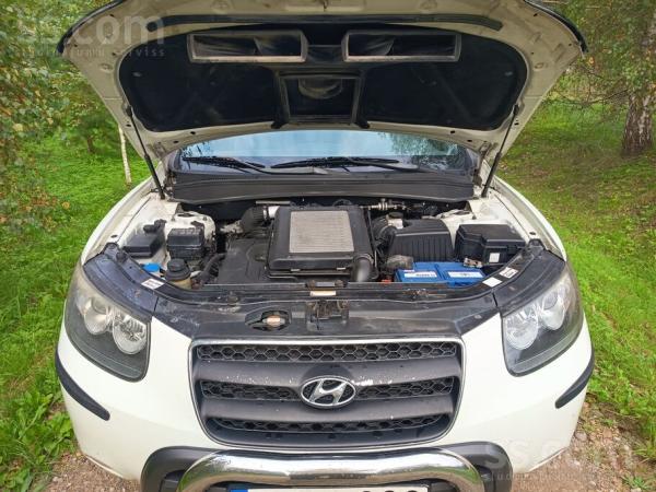 Balts Hyundai Santa Fe 2008 Ogre, ar dzinēja tilpumu 2.20 L un nobraukumu 180 tūkst. km par 4200 €, foto 11 vietnē AUTOMOTO.COM.LV