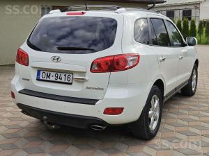 Balts Hyundai Santa Fe 2009 Talsi, ar dzinēja tilpumu 2.20 L un nobraukumu 204 tūkst. km par 5899 €, foto 5 vietnē AUTOMOTO.COM.LV