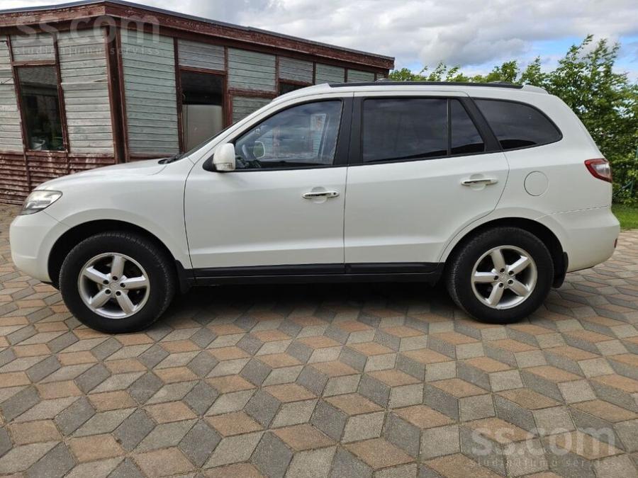 Balts Hyundai Santa Fe 2009 Talsi, ar dzinēja tilpumu 2.20 L un nobraukumu 204 tūkst. km par 5899 €, foto 6 vietnē AUTOMOTO.COM.LV