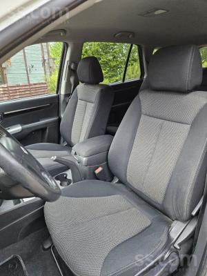 Balts Hyundai Santa Fe 2009 Talsi, ar dzinēja tilpumu 2.20 L un nobraukumu 204 tūkst. km par 5899 €, foto 14 vietnē AUTOMOTO.COM.LV