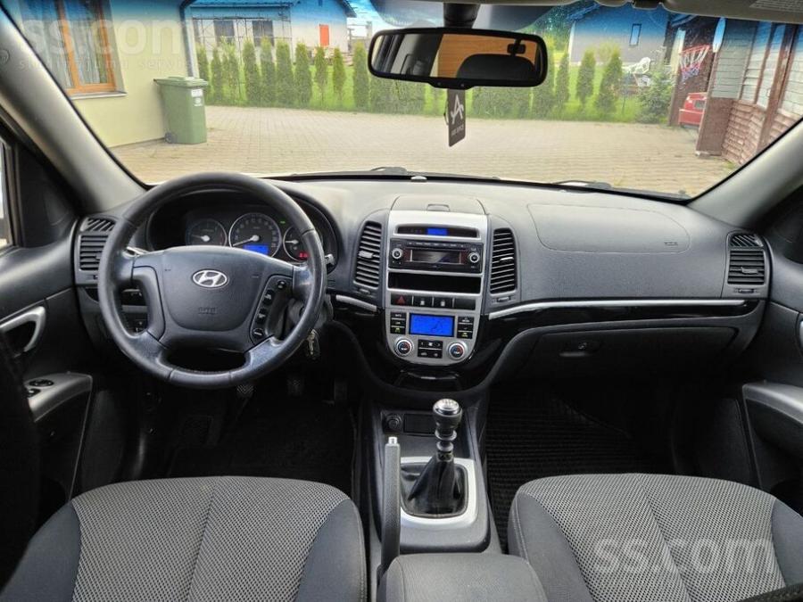 Balts Hyundai Santa Fe 2009 Talsi, ar dzinēja tilpumu 2.20 L un nobraukumu 204 tūkst. km par 5899 €, foto 15 vietnē AUTOMOTO.COM.LV
