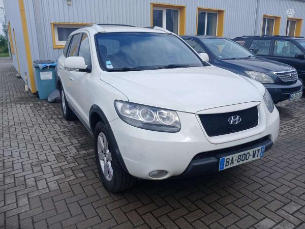 Balts Hyundai Santa Fe 2009 Tauragė, ar dzinēja tilpumu 2.19 L un nobraukumu 220 tūkst. km par 2600 €, foto 1 vietnē AUTOMOTO.COM.LV