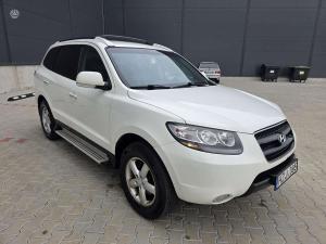 White Hyundai Santa Fe 2009 in Siauliai, with an engine capacity of 2.20 L and mileage of 340 thousand km for 2750 €, photo 6 on AUTOMOTO.COM.LV
