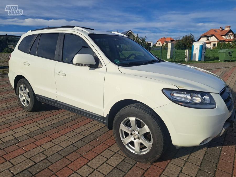 White Hyundai Santa Fe 2009 in Silute, with an engine capacity of 2.20 L and mileage of 238 thousand km for 3850 €, photo 11 on AUTOMOTO.COM.LV