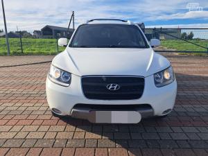 White Hyundai Santa Fe 2009 in Silute, with an engine capacity of 2.20 L and mileage of 238 thousand km for 3850 €, photo 13 on AUTOMOTO.COM.LV