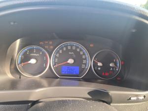 White Hyundai Santa Fe 2009 in Silute, with an engine capacity of 2.20 L and mileage of 238 thousand km for 3850 €, photo 17 on AUTOMOTO.COM.LV