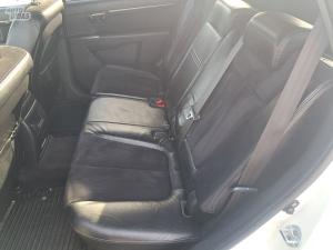 White Hyundai Santa Fe 2009 in Silute, with an engine capacity of 2.20 L and mileage of 238 thousand km for 3850 €, photo 20 on AUTOMOTO.COM.LV
