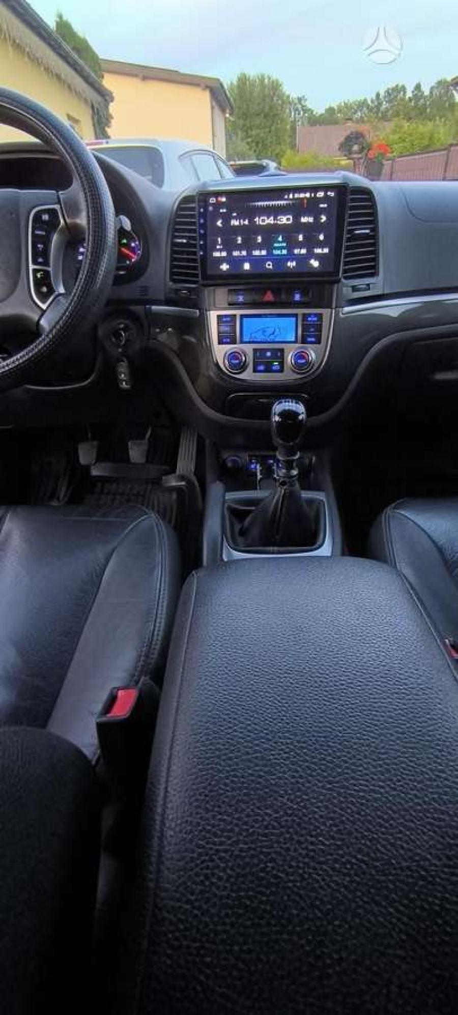 Balts Hyundai Santa Fe 2010 Šauļi, ar dzinēja tilpumu 2.20 L un nobraukumu 246 tūkst. km par 4100 €, foto 10 vietnē AUTOMOTO.COM.LV