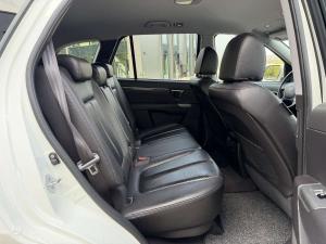 White Hyundai Santa Fe 2010 in Vilnius, with an engine capacity of 2.20 L and mileage of 162 thousand km for 4950 €, photo 12 on AUTOMOTO.COM.LV