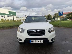 Balts Hyundai Santa Fe 2010 Viļņa, ar dzinēja tilpumu 2.20 L un nobraukumu 125 tūkst. km par 5650 €, foto 4 vietnē AUTOMOTO.COM.LV