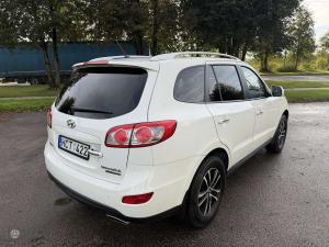 Balts Hyundai Santa Fe 2010 Viļņa, ar dzinēja tilpumu 2.20 L un nobraukumu 125 tūkst. km par 5650 €, foto 7 vietnē AUTOMOTO.COM.LV