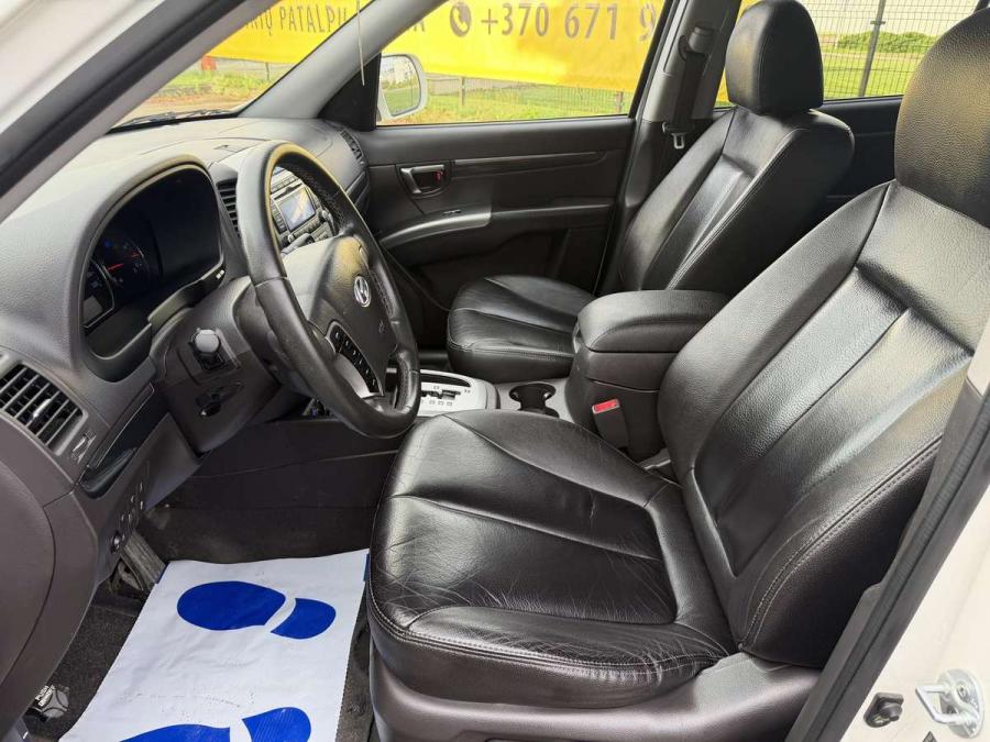 Balts Hyundai Santa Fe 2010 Viļņa, ar dzinēja tilpumu 2.20 L un nobraukumu 125 tūkst. km par 5650 €, foto 14 vietnē AUTOMOTO.COM.LV