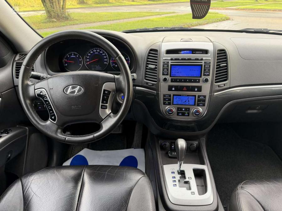 Balts Hyundai Santa Fe 2010 Viļņa, ar dzinēja tilpumu 2.20 L un nobraukumu 125 tūkst. km par 5650 €, foto 18 vietnē AUTOMOTO.COM.LV
