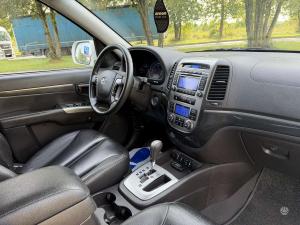Balts Hyundai Santa Fe 2010 Viļņa, ar dzinēja tilpumu 2.20 L un nobraukumu 125 tūkst. km par 5650 €, foto 20 vietnē AUTOMOTO.COM.LV