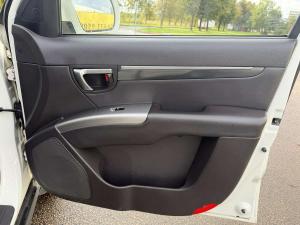Balts Hyundai Santa Fe 2010 Viļņa, ar dzinēja tilpumu 2.20 L un nobraukumu 125 tūkst. km par 5650 €, foto 21 vietnē AUTOMOTO.COM.LV