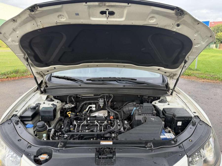 Balts Hyundai Santa Fe 2010 Viļņa, ar dzinēja tilpumu 2.20 L un nobraukumu 125 tūkst. km par 5650 €, foto 30 vietnē AUTOMOTO.COM.LV