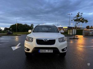 Balts Hyundai Santa Fe 2011 Klaipėda, ar dzinēja tilpumu 2.20 L un nobraukumu 329 tūkst. km par 5300 €, foto 8 vietnē AUTOMOTO.COM.LV