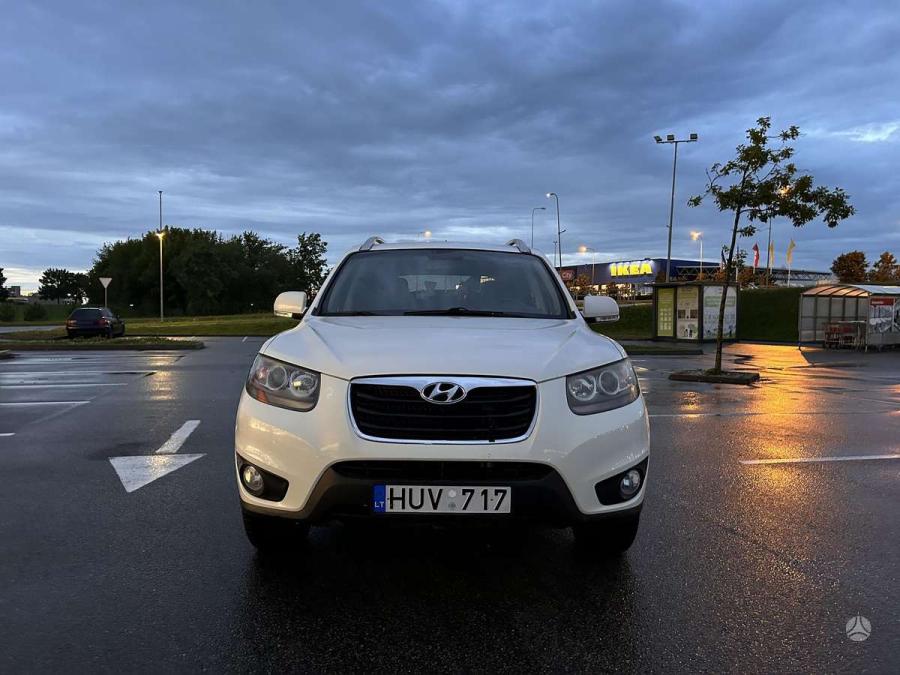 Balts Hyundai Santa Fe 2011 Klaipėda, ar dzinēja tilpumu 2.20 L un nobraukumu 329 tūkst. km par 5300 €, foto 8 vietnē AUTOMOTO.COM.LV