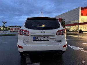 Balts Hyundai Santa Fe 2011 Klaipėda, ar dzinēja tilpumu 2.20 L un nobraukumu 329 tūkst. km par 5300 €, foto 9 vietnē AUTOMOTO.COM.LV