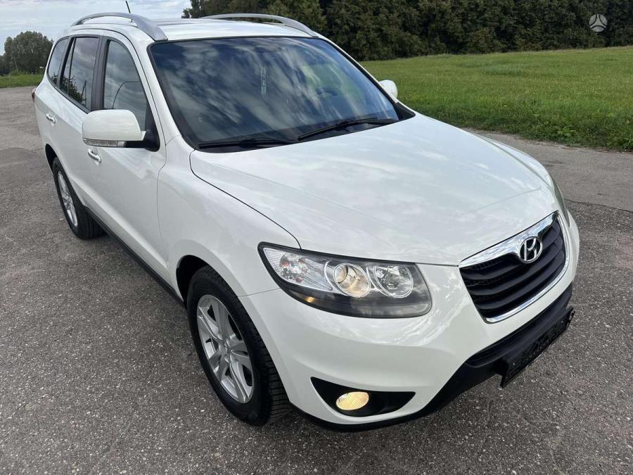 Balts Hyundai Santa Fe 2011 Šauļi, ar dzinēja tilpumu 2.20 L un nobraukumu 283 tūkst. km par 6150 €, foto 10 vietnē AUTOMOTO.COM.LV