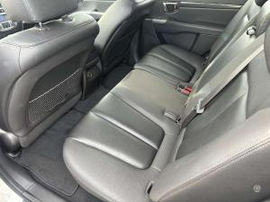Balts Hyundai Santa Fe 2011 Šauļi, ar dzinēja tilpumu 2.20 L un nobraukumu 283 tūkst. km par 6150 €, foto 16 vietnē AUTOMOTO.COM.LV