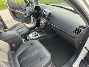 Balts Hyundai Santa Fe 2011 Šauļi, ar dzinēja tilpumu 2.20 L un nobraukumu 283 tūkst. km par 6150 €, foto 17 vietnē AUTOMOTO.COM.LV