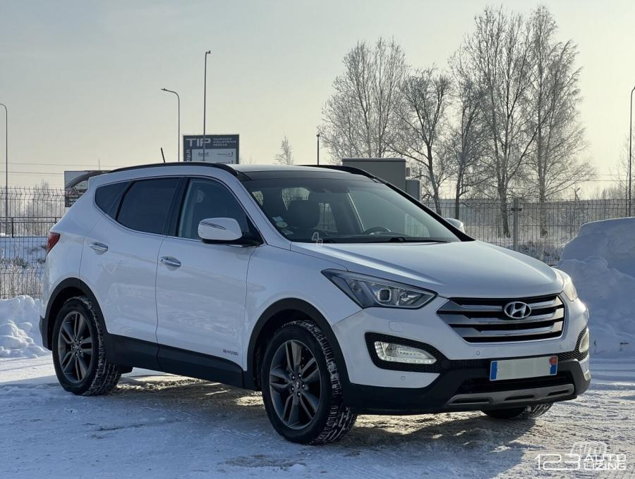 Balts Hyundai Santa Fe 2012 Tauragė, ar dzinēja tilpumu 2.20 L un nobraukumu 218 tūkst. km par 9950 €, foto 4 vietnē AUTOMOTO.COM.LV