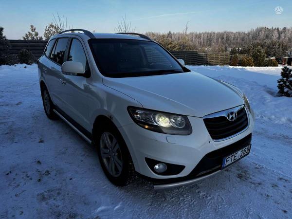 Balts Hyundai Santa Fe 2012 Kauņa, ar dzinēja tilpumu 2.20 L un nobraukumu 441 tūkst. km par 3700 €, foto 3 vietnē AUTOMOTO.COM.LV