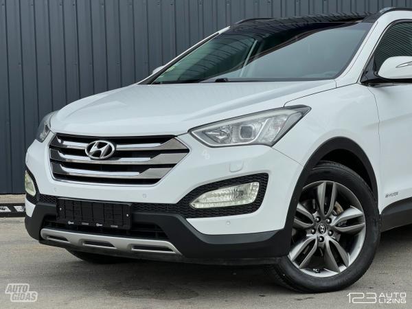 Balts Hyundai Santa Fe 2012 Tauragė, ar dzinēja tilpumu 2.20 L un nobraukumu 218 tūkst. km par 9950 €, foto 2 vietnē AUTOMOTO.COM.LV