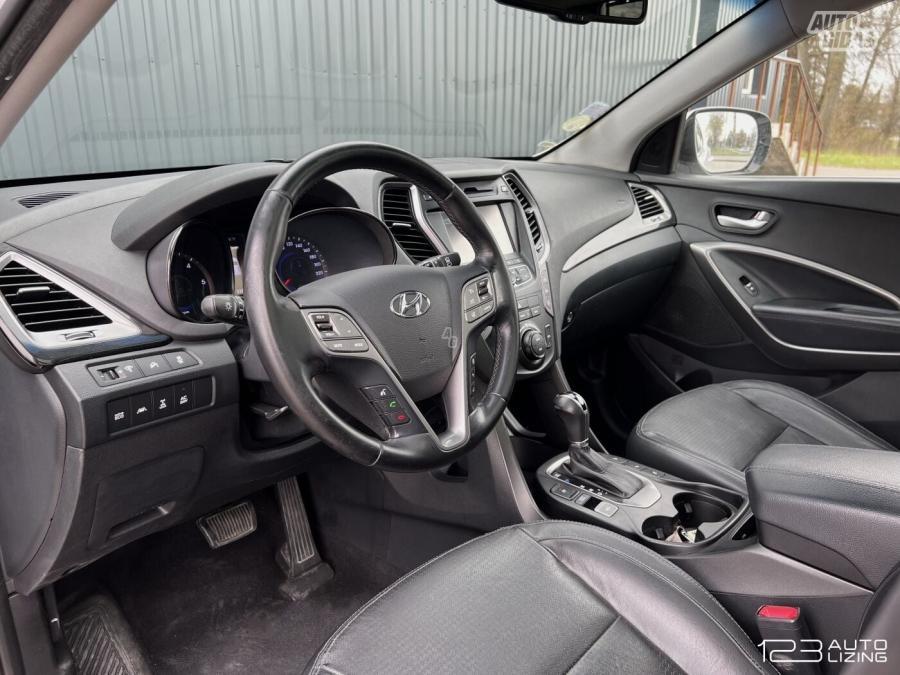 Balts Hyundai Santa Fe 2012 Tauragė, ar dzinēja tilpumu 2.20 L un nobraukumu 218 tūkst. km par 9950 €, foto 10 vietnē AUTOMOTO.COM.LV