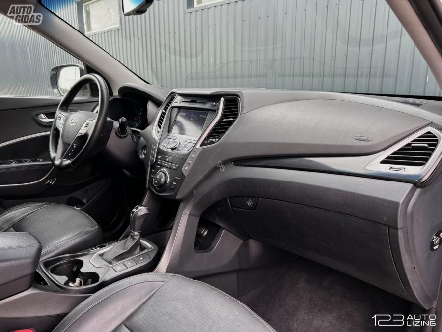 Balts Hyundai Santa Fe 2012 Tauragė, ar dzinēja tilpumu 2.20 L un nobraukumu 218 tūkst. km par 9950 €, foto 13 vietnē AUTOMOTO.COM.LV