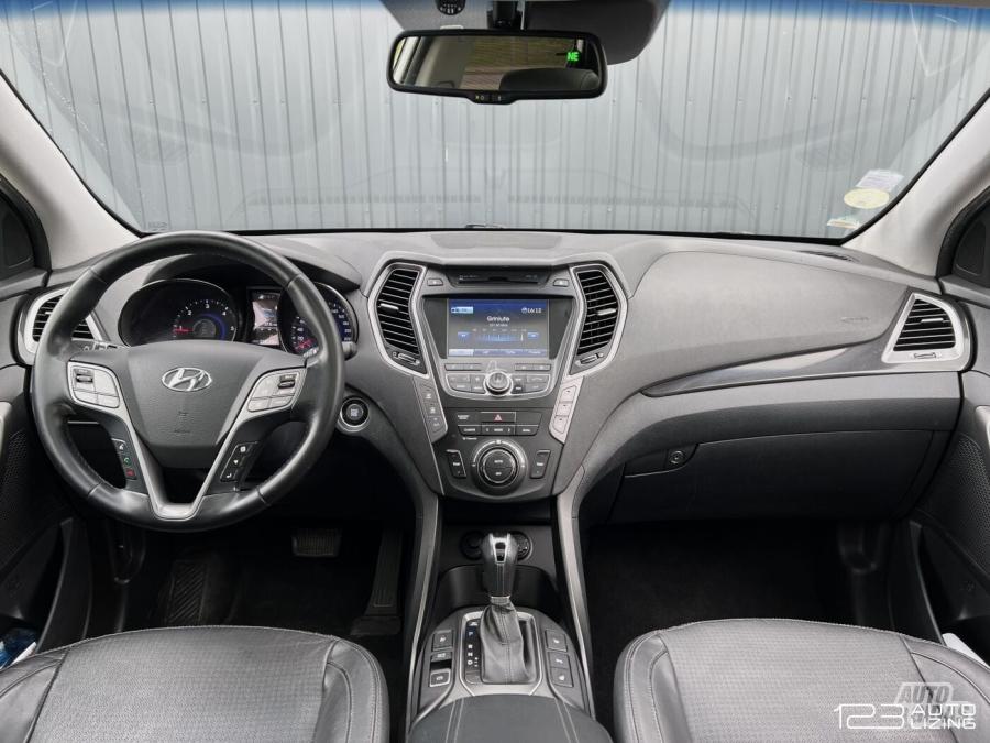 Balts Hyundai Santa Fe 2012 Tauragė, ar dzinēja tilpumu 2.20 L un nobraukumu 218 tūkst. km par 9950 €, foto 14 vietnē AUTOMOTO.COM.LV