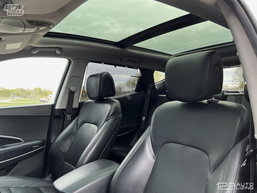 Balts Hyundai Santa Fe 2012 Tauragė, ar dzinēja tilpumu 2.20 L un nobraukumu 218 tūkst. km par 9950 €, foto 24 vietnē AUTOMOTO.COM.LV