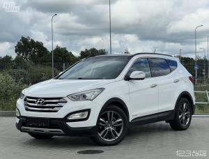 Balts Hyundai Santa Fe 2012 Tauragė, ar dzinēja tilpumu 2.20 L un nobraukumu 218 tūkst. km par 9300 €, foto  vietnē AUTOMOTO.COM.LV