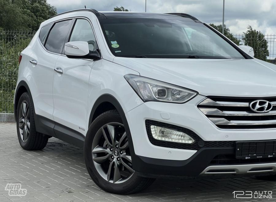 Balts Hyundai Santa Fe 2012 Tauragė, ar dzinēja tilpumu 2.20 L un nobraukumu 218 tūkst. km par 9300 €, foto 5 vietnē AUTOMOTO.COM.LV