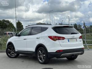 Balts Hyundai Santa Fe 2012 Tauragė, ar dzinēja tilpumu 2.20 L un nobraukumu 218 tūkst. km par 9300 €, foto 6 vietnē AUTOMOTO.COM.LV