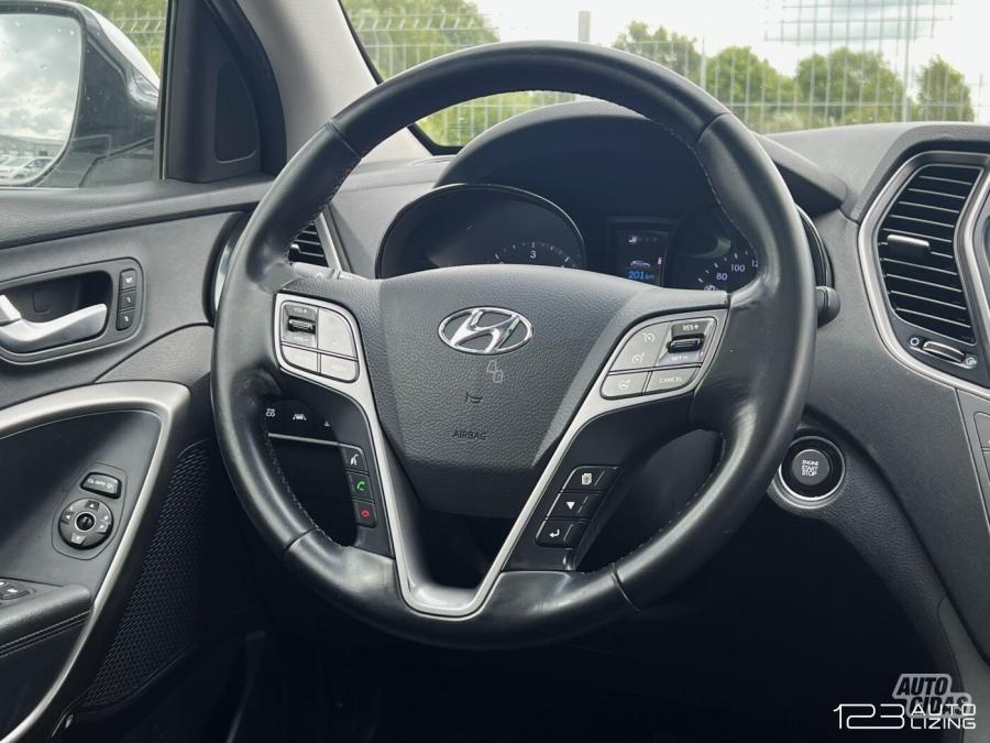 Balts Hyundai Santa Fe 2012 Tauragė, ar dzinēja tilpumu 2.20 L un nobraukumu 218 tūkst. km par 9300 €, foto 16 vietnē AUTOMOTO.COM.LV