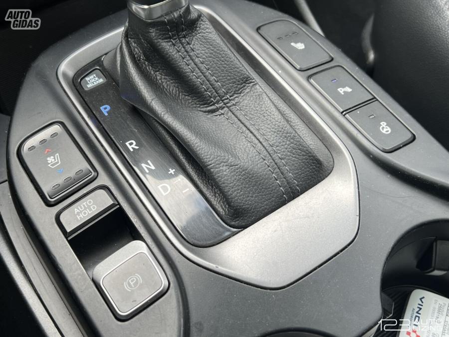 Balts Hyundai Santa Fe 2012 Tauragė, ar dzinēja tilpumu 2.20 L un nobraukumu 218 tūkst. km par 9300 €, foto 21 vietnē AUTOMOTO.COM.LV