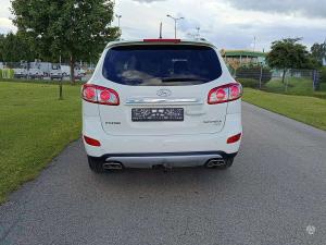 Balts Hyundai Santa Fe 2012 Šauļi, ar dzinēja tilpumu 2.20 L un nobraukumu 294 tūkst. km par 5750 €, foto 8 vietnē AUTOMOTO.COM.LV
