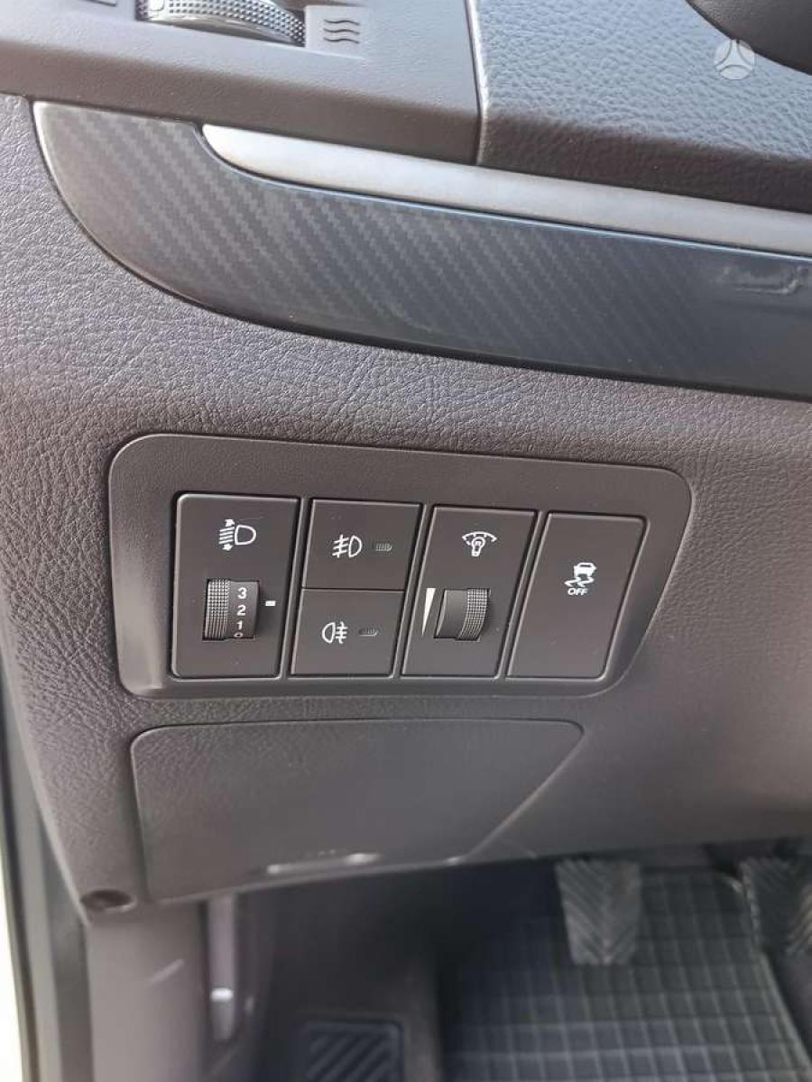 Balts Hyundai Santa Fe 2012 Šauļi, ar dzinēja tilpumu 2.20 L un nobraukumu 294 tūkst. km par 5750 €, foto 19 vietnē AUTOMOTO.COM.LV