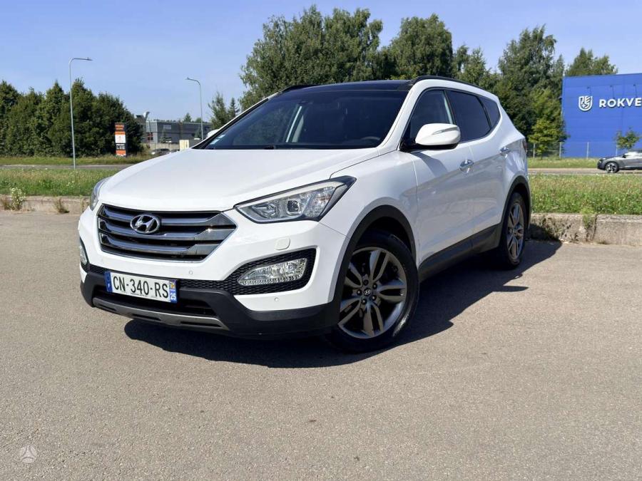 Balts Hyundai Santa Fe 2012 Panevēža, ar dzinēja tilpumu 2.20 L un nobraukumu 196 tūkst. km par 8990 €, foto 1 vietnē AUTOMOTO.COM.LV
