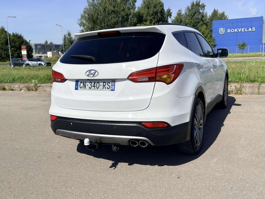 Balts Hyundai Santa Fe 2012 Panevēža, ar dzinēja tilpumu 2.20 L un nobraukumu 196 tūkst. km par 8990 €, foto 11 vietnē AUTOMOTO.COM.LV