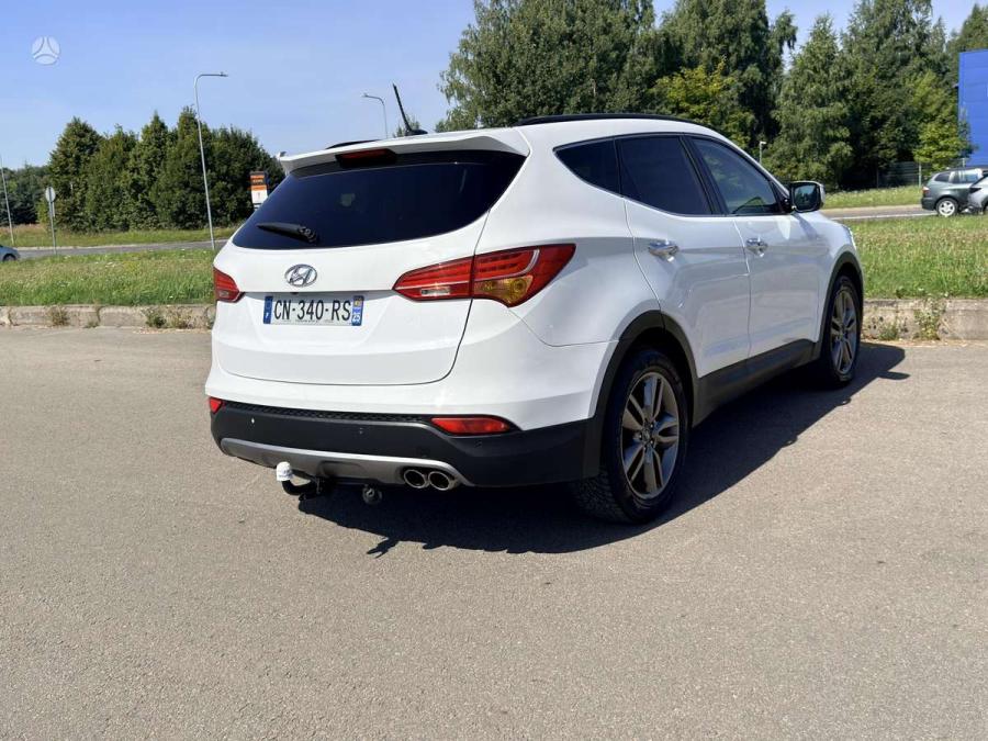 Balts Hyundai Santa Fe 2012 Panevēža, ar dzinēja tilpumu 2.20 L un nobraukumu 196 tūkst. km par 8990 €, foto 13 vietnē AUTOMOTO.COM.LV
