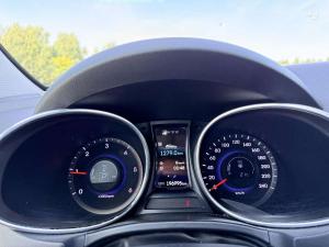 Balts Hyundai Santa Fe 2012 Panevēža, ar dzinēja tilpumu 2.20 L un nobraukumu 196 tūkst. km par 8990 €, foto 21 vietnē AUTOMOTO.COM.LV