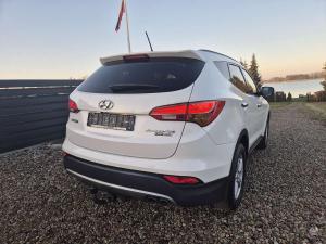 Balts Hyundai Santa Fe 2013 Vilkaviškis, ar dzinēja tilpumu 2.20 L un nobraukumu 203 tūkst. km par 12300 €, foto 5 vietnē AUTOMOTO.COM.LV