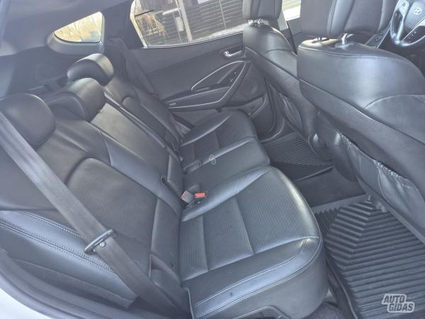 Balts Hyundai Santa Fe 2013 Vilkaviškis, ar dzinēja tilpumu 2.20 L un nobraukumu 205 tūkst. km par 11200 €, foto 11 vietnē AUTOMOTO.COM.LV