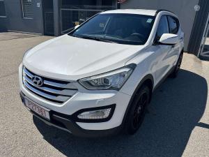 White Hyundai Santa Fe 2013 in Marijampole, with an engine capacity of 2.20 L and mileage of 195 thousand km for 8550 €, photo  on AUTOMOTO.COM.LV