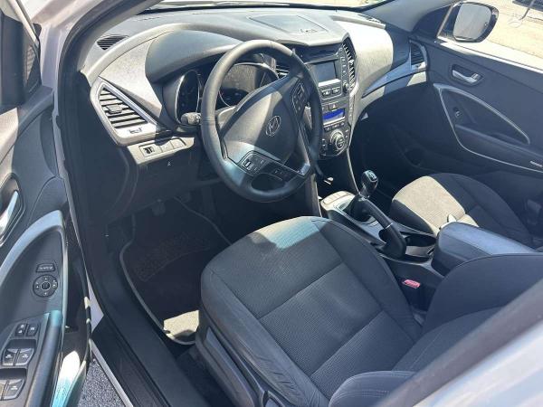 Balts Hyundai Santa Fe 2013 Marijampole, ar dzinēja tilpumu 2.20 L un nobraukumu 195 tūkst. km par 8550 €, foto 9 vietnē AUTOMOTO.COM.LV